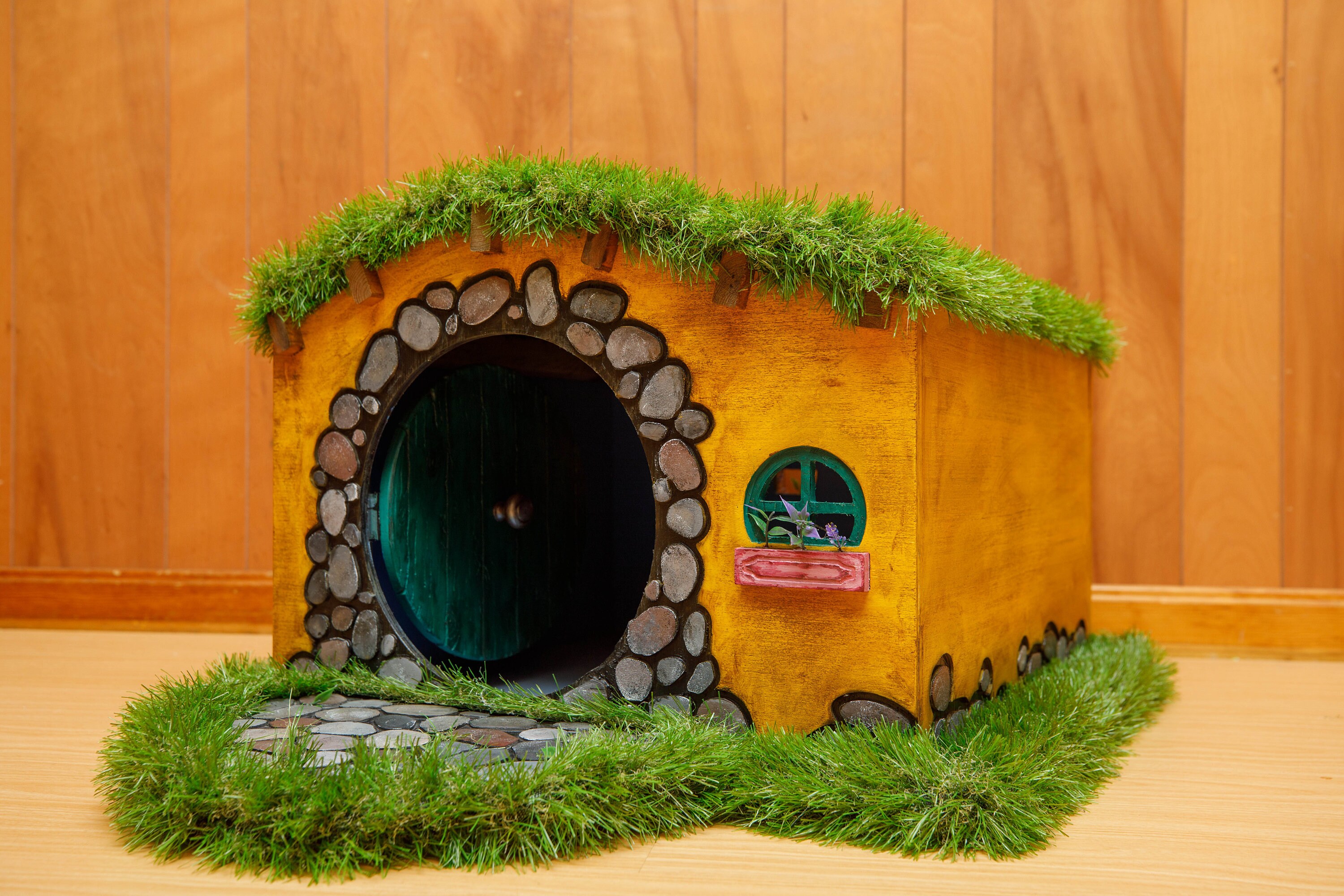 Handmade Hobbit House-inspired Pet Home the Cheshire - Etsy