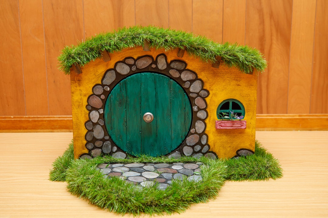 Handmade Hobbit House-inspired Pet Home the Cheshire Cottage large - Etsy