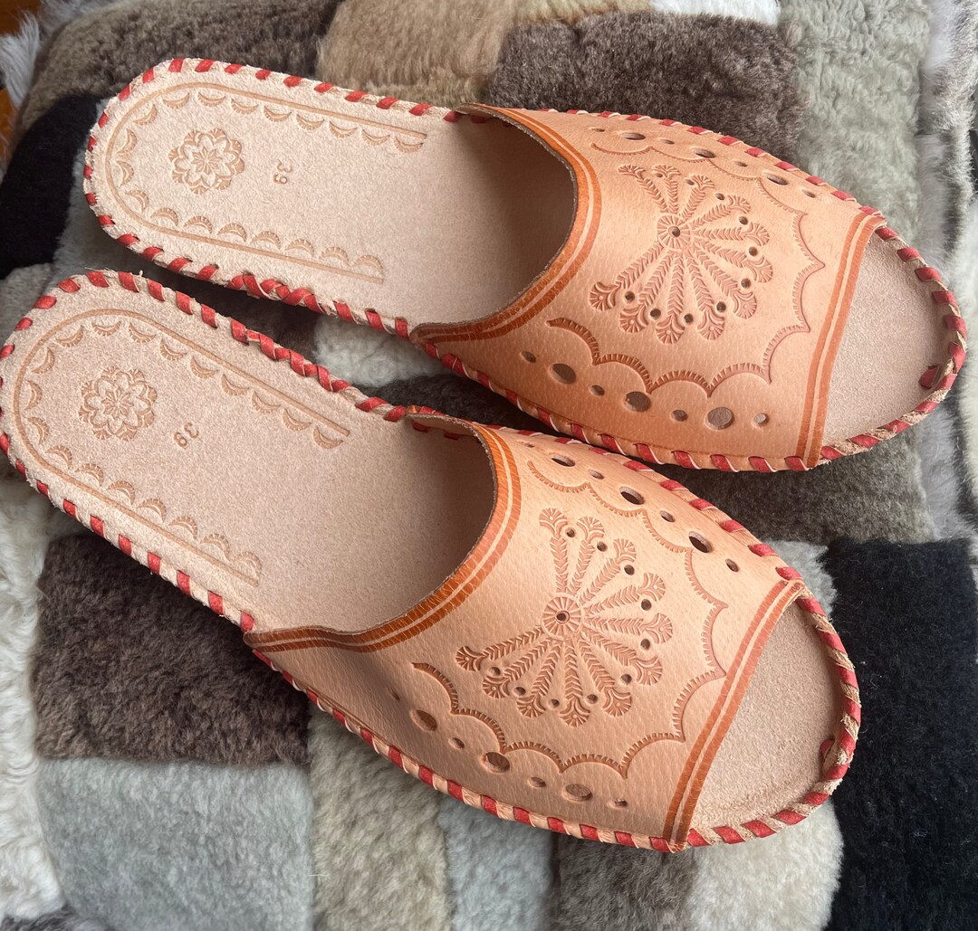 Women's Handmade Leather Slippers, Polish Traditional Leather Slippers ...