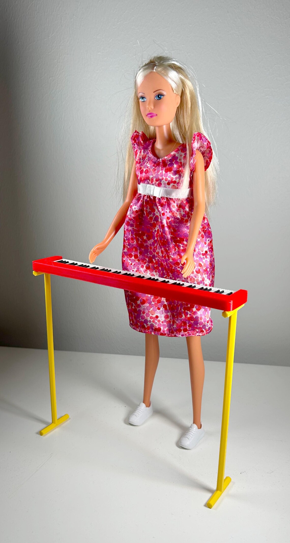 1/6 Decorative Piano, Electronic Keyboard for Displays of Fashion Dolls ...