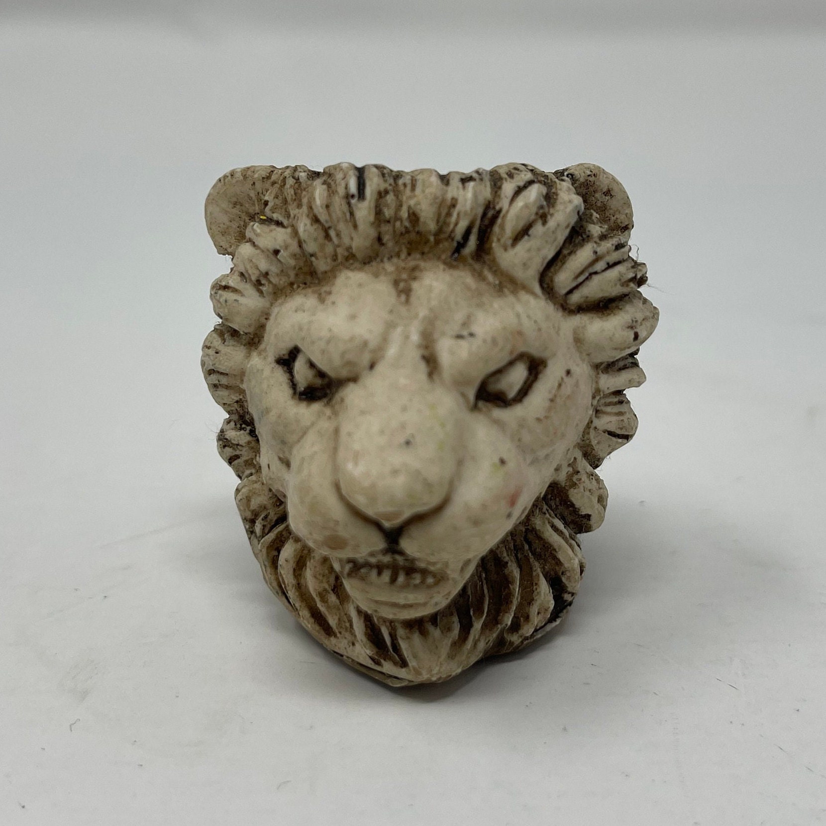 Lion Weed Pipes