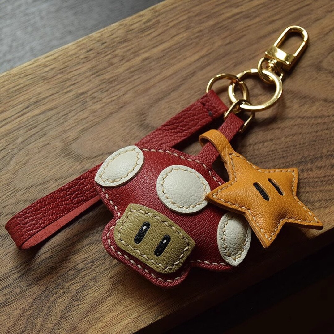 Luxury Mushroom Star Keychain Leather Mushroom Keychain for Designer ...