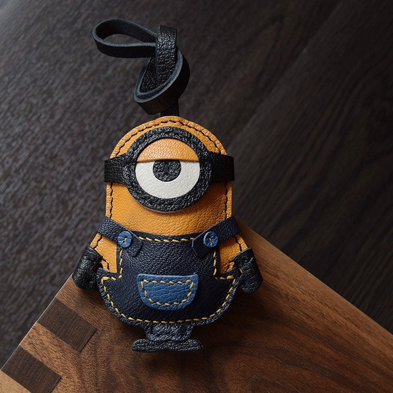 Luxury Minions Keychain Leather Cartoon Keychain for Designer Handbag ...
