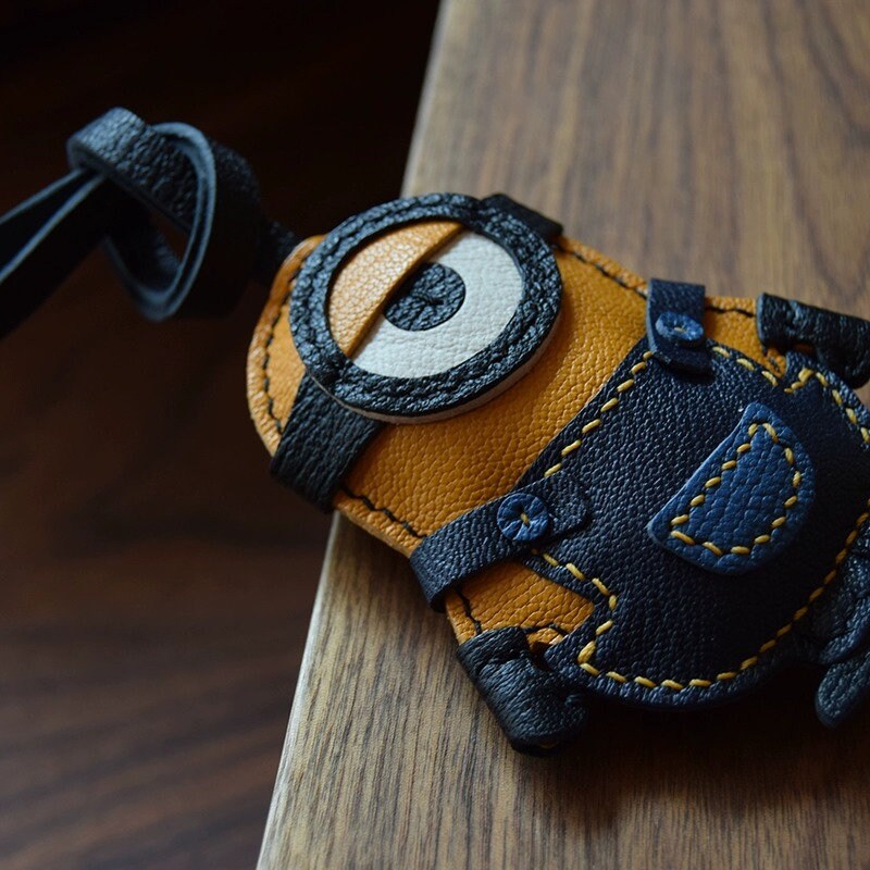 Luxury Minions Keychain Leather Cartoon Keychain for Designer Handbag ...