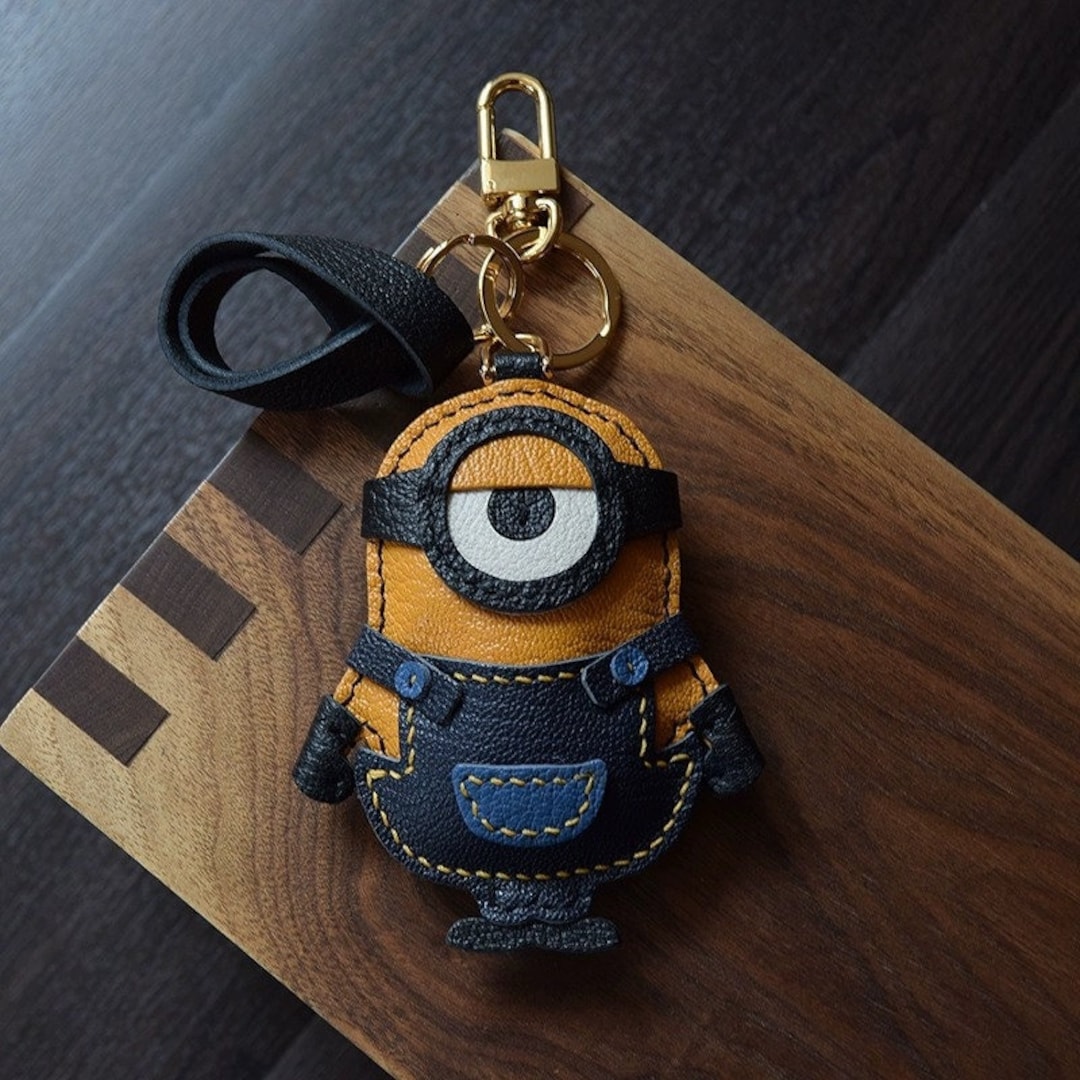Luxury Minions Keychain Leather Cartoon Keychain for Designer Handbag ...