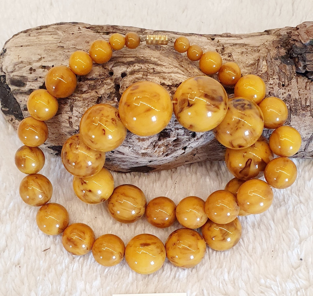 Bakelite Bead Necklace / Marbled Effect - Etsy