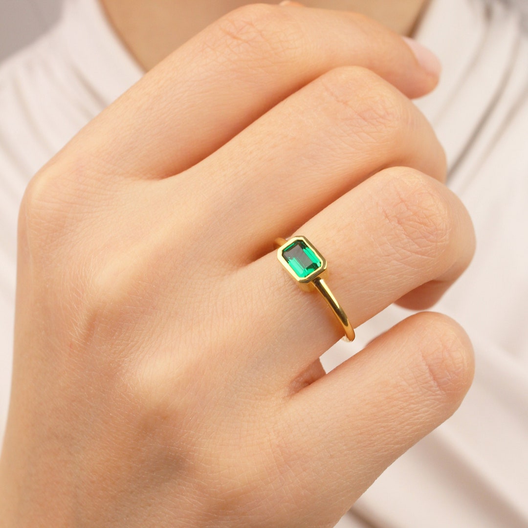 Green Gemstone Bezel Ring Solid Gold Emerald Ring Genuine 64 Millimeter ...