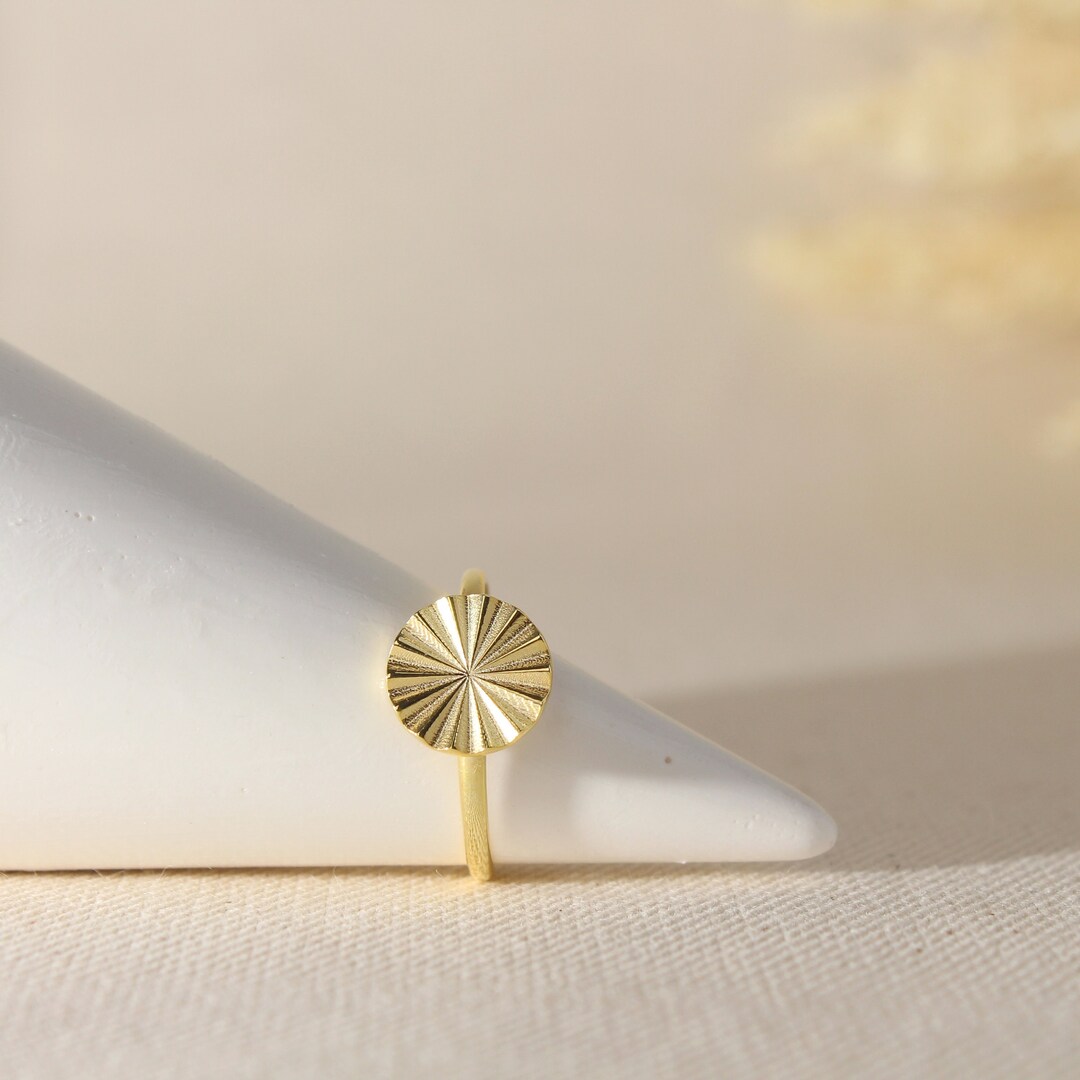 10k Gold Disco Disc Ring Wrinkled Ring Texture Signet Gold Ring ...