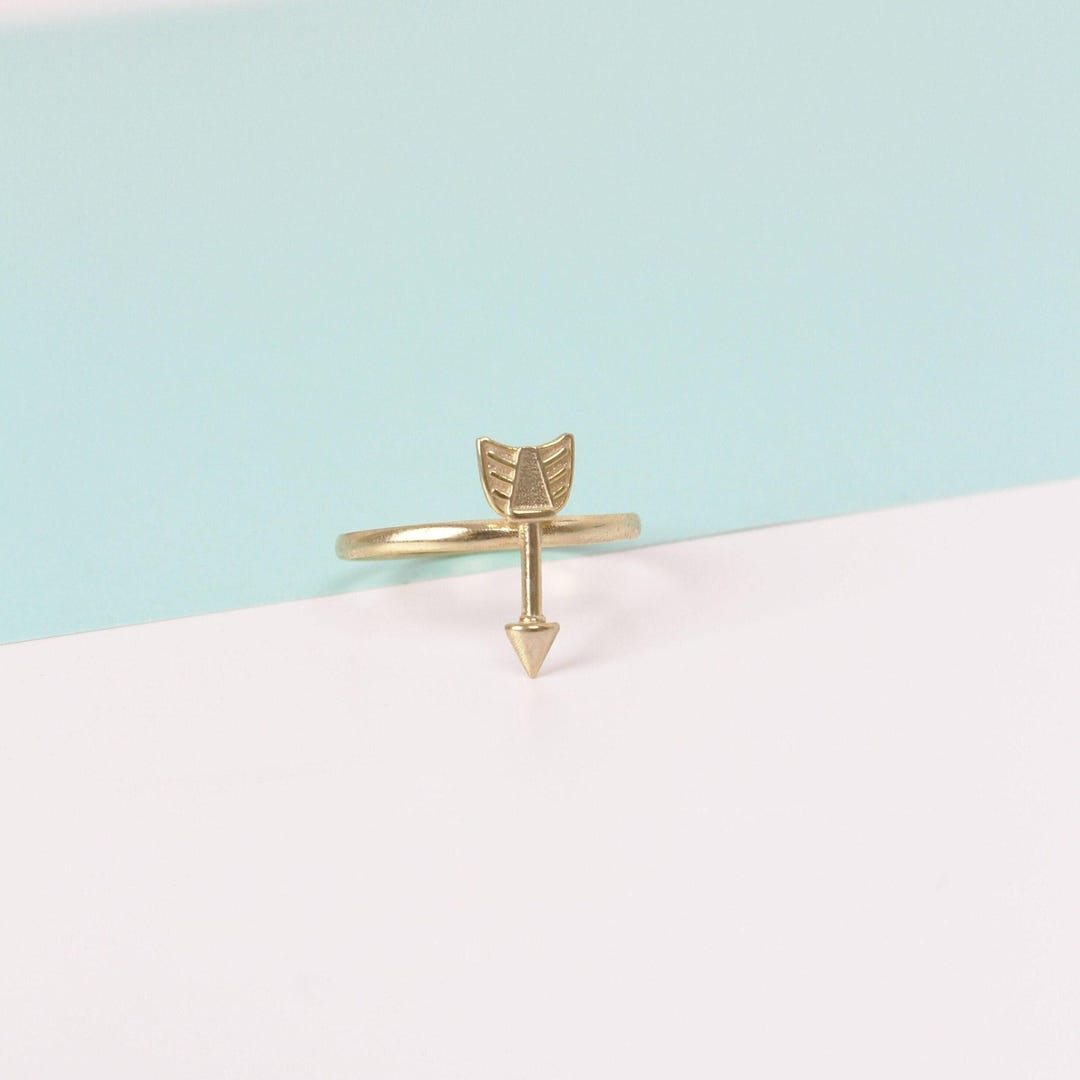Solid Gold Arrow Ring: Minimalist Archery Jewelry Gift - Etsy