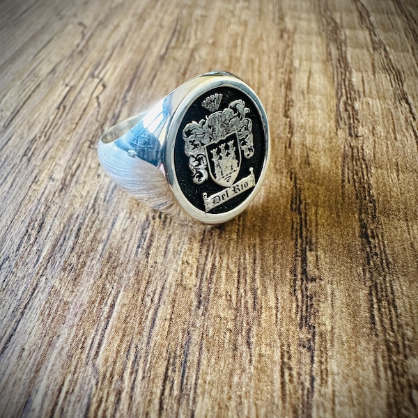 Crest Ring - Etsy