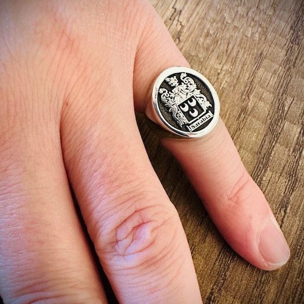 Custom Signet Ring - Etsy