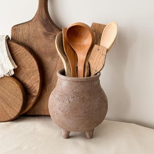 Large Ceramic Utensil Holder: Textured Kitchen Spoon Holder Beige Crock ...