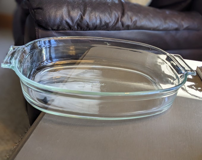 VINTAGE 704 PYREX 4L Oval Glass Oven, Roaster W/handles 15 X 11 X 3 - Etsy