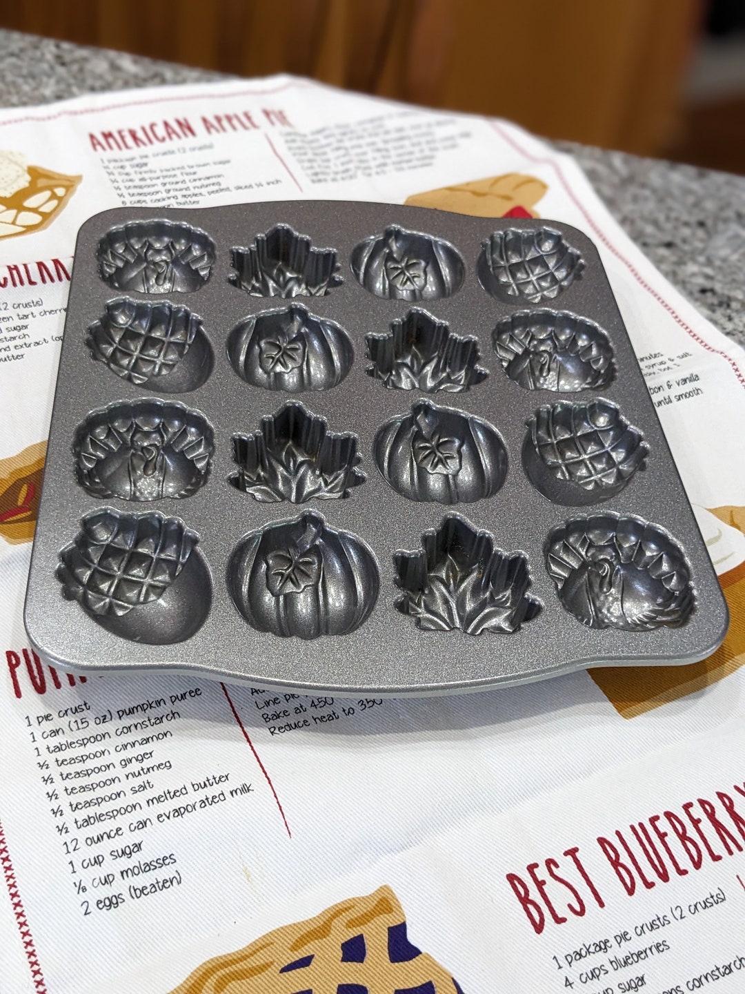 Nordicware Autumn Cakelet Pan - Etsy