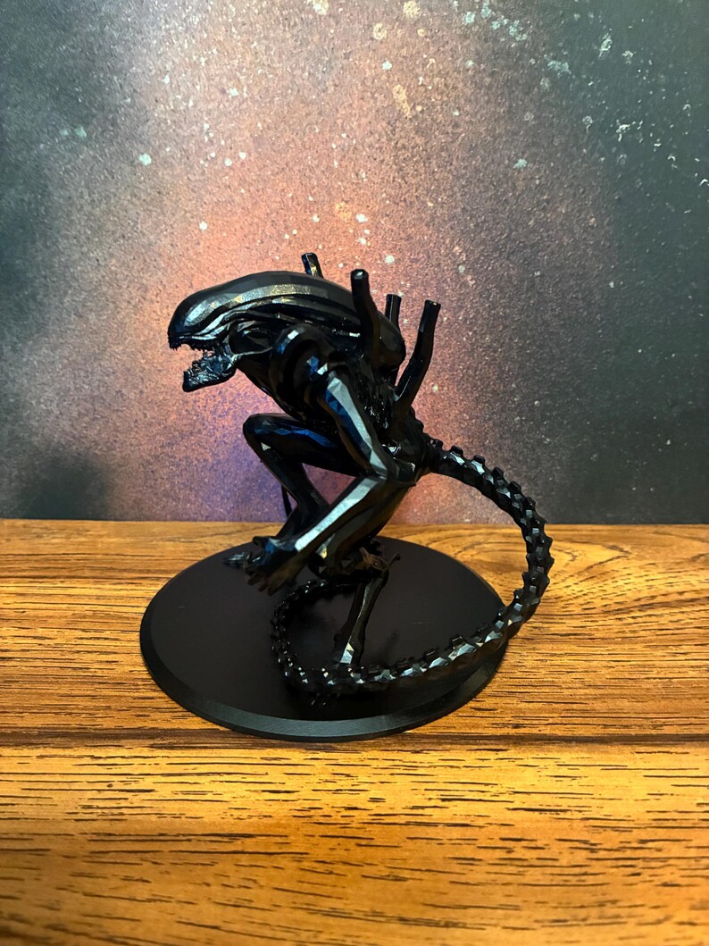 Alien Predator Resin Statue | Snarling Xenomorph Pose | Hand‑painted ...