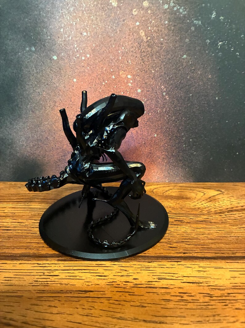Alien Predator Resin Statue | Snarling Xenomorph Pose | Hand‑painted ...