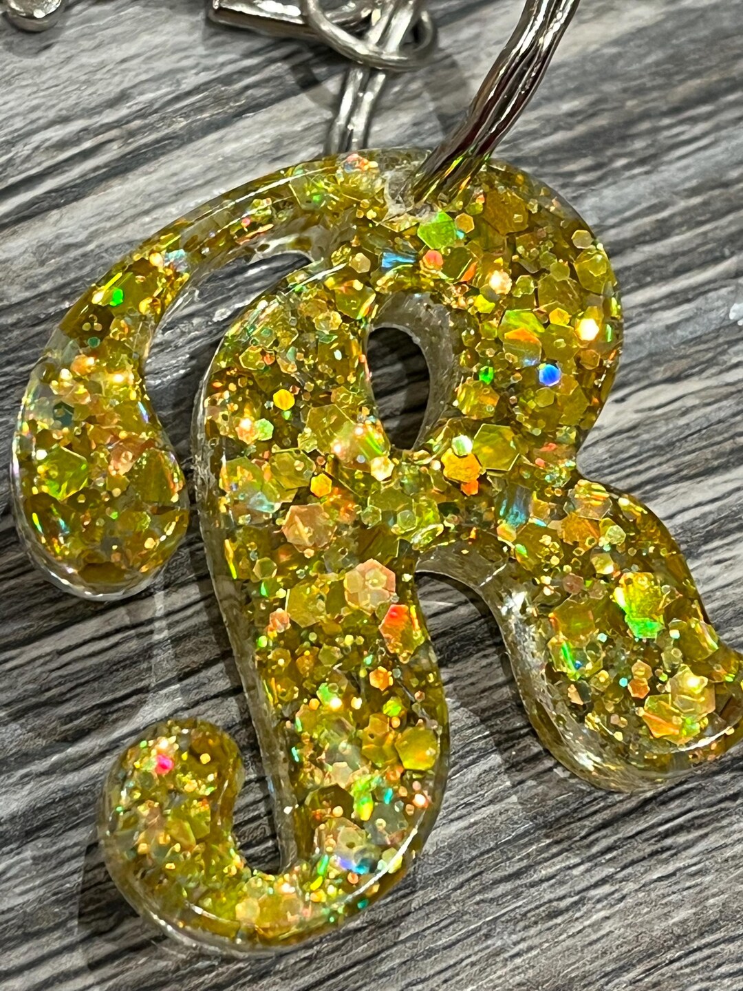 Gold Sparkle Resin Letter R Keychain - Etsy