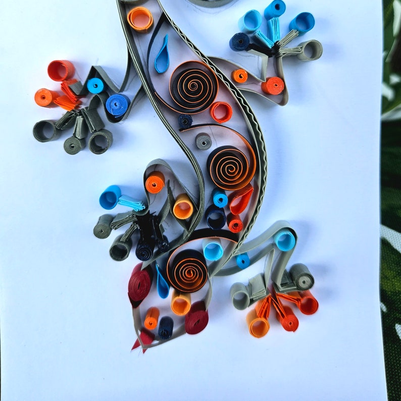 Gecko With Curly Tail - Paper Quilling Art in 6x8” Shadow Box Frame - Etsy