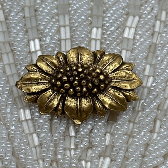 Vintage Brooch Alva Museum Replica Daisy Flower #88 - Gem
