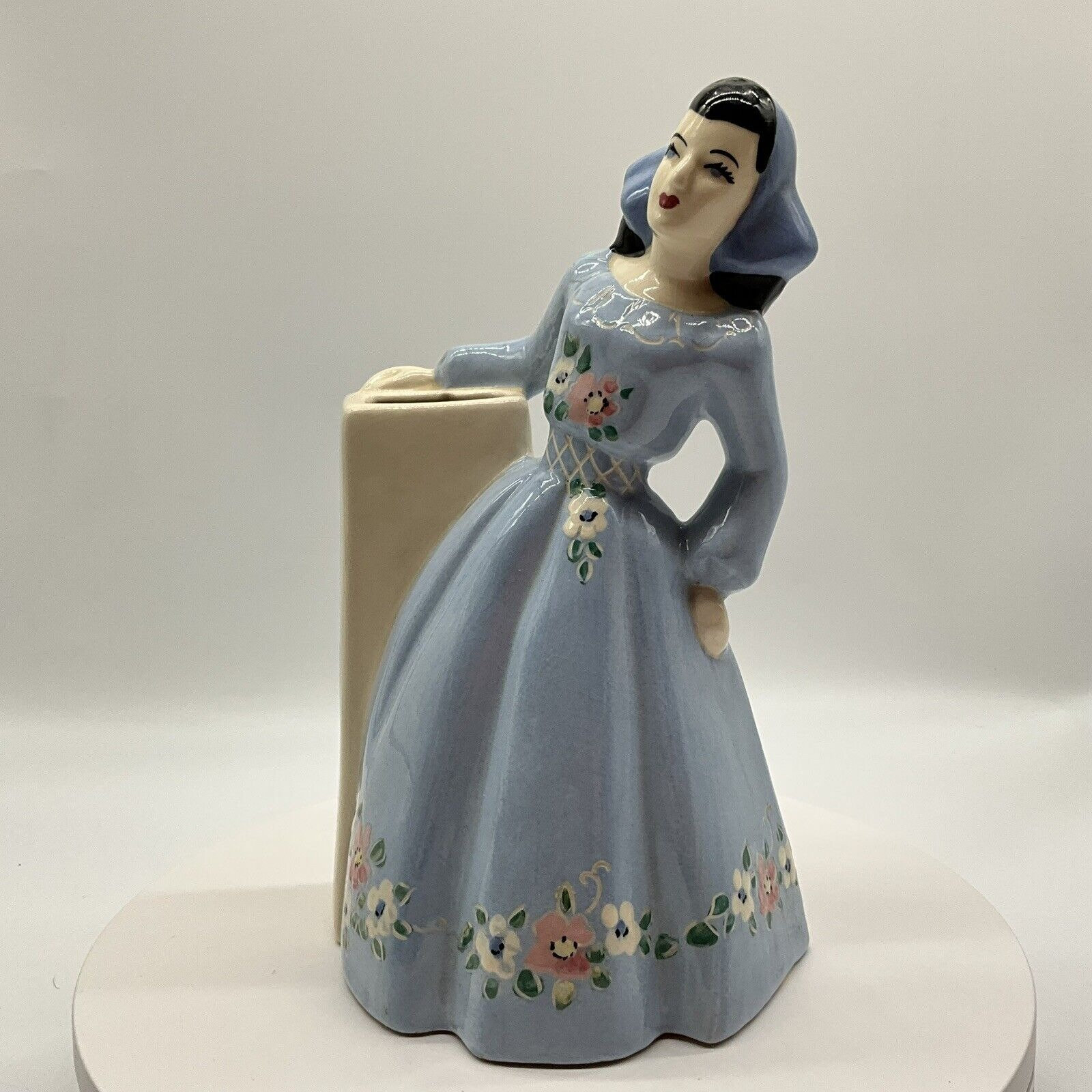 Weil Ware California Pottery Girl With Urn Figurine - Etsy