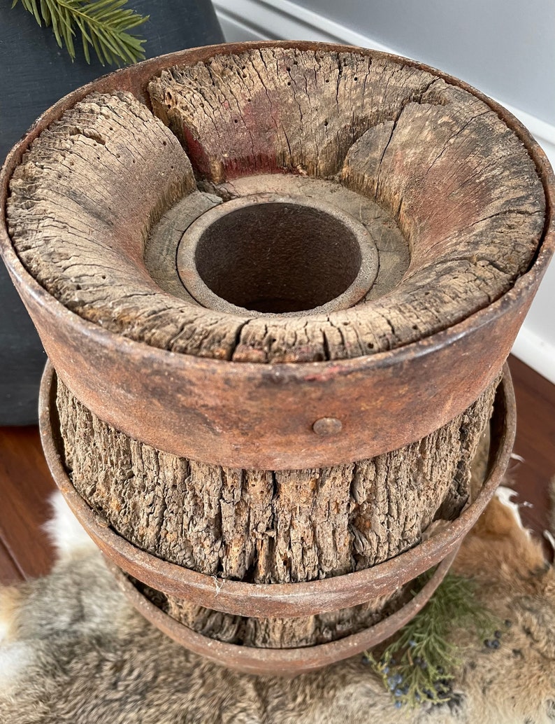 Vintage Wagon Wheel Hub Primitive Decor Vintage Decor - Etsy