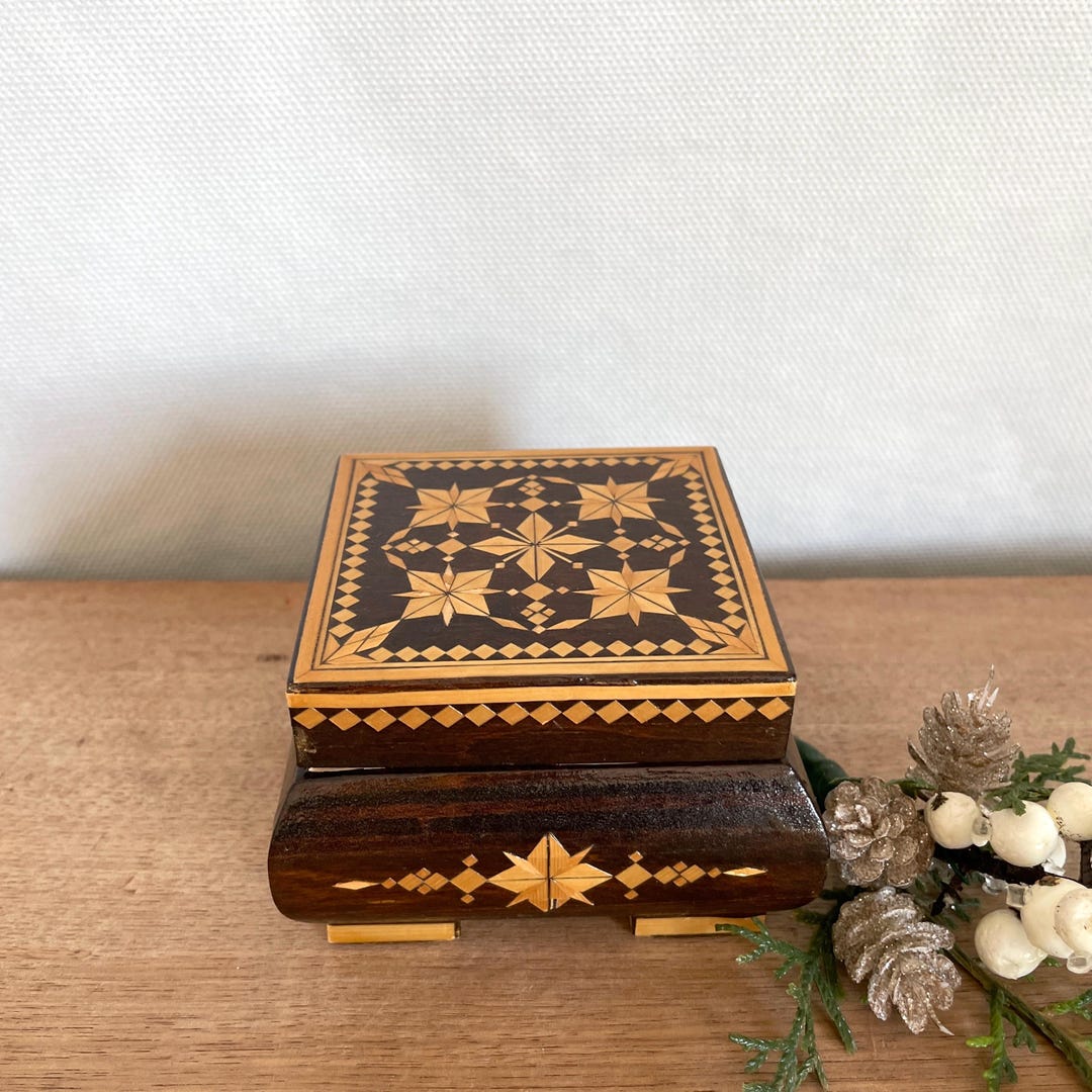 Vintage Wood Inlay Box Small Jewelry Box Wood Ring Dish Vintage Wood ...