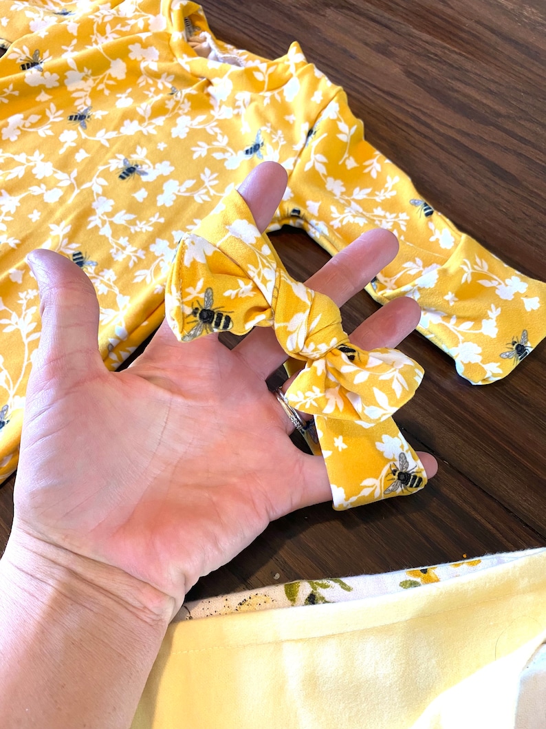 Personalized Baby Bumble Bee Newborn Gown Baby Shower Gift - Etsy