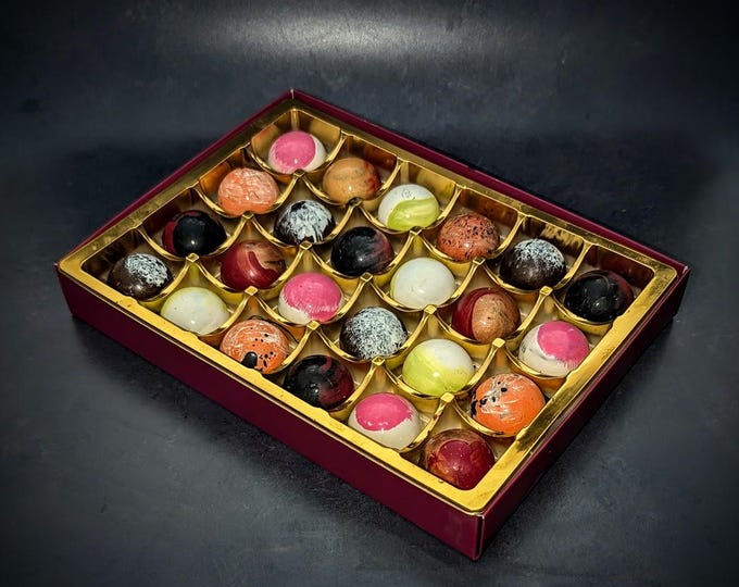 Luxury Chocolate Gift Box. 6 Delicious Milk or Dark Chocolates in ...