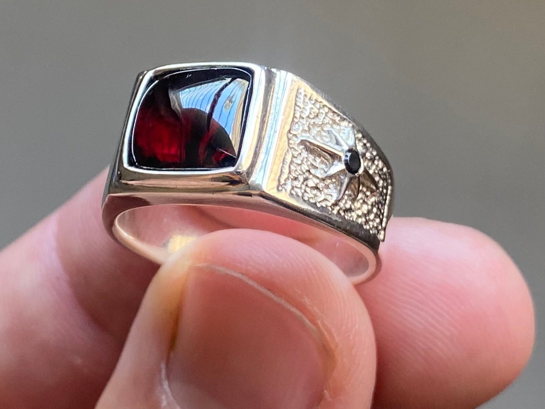 Sterling Silver Star Garnet Ring - Etsy
