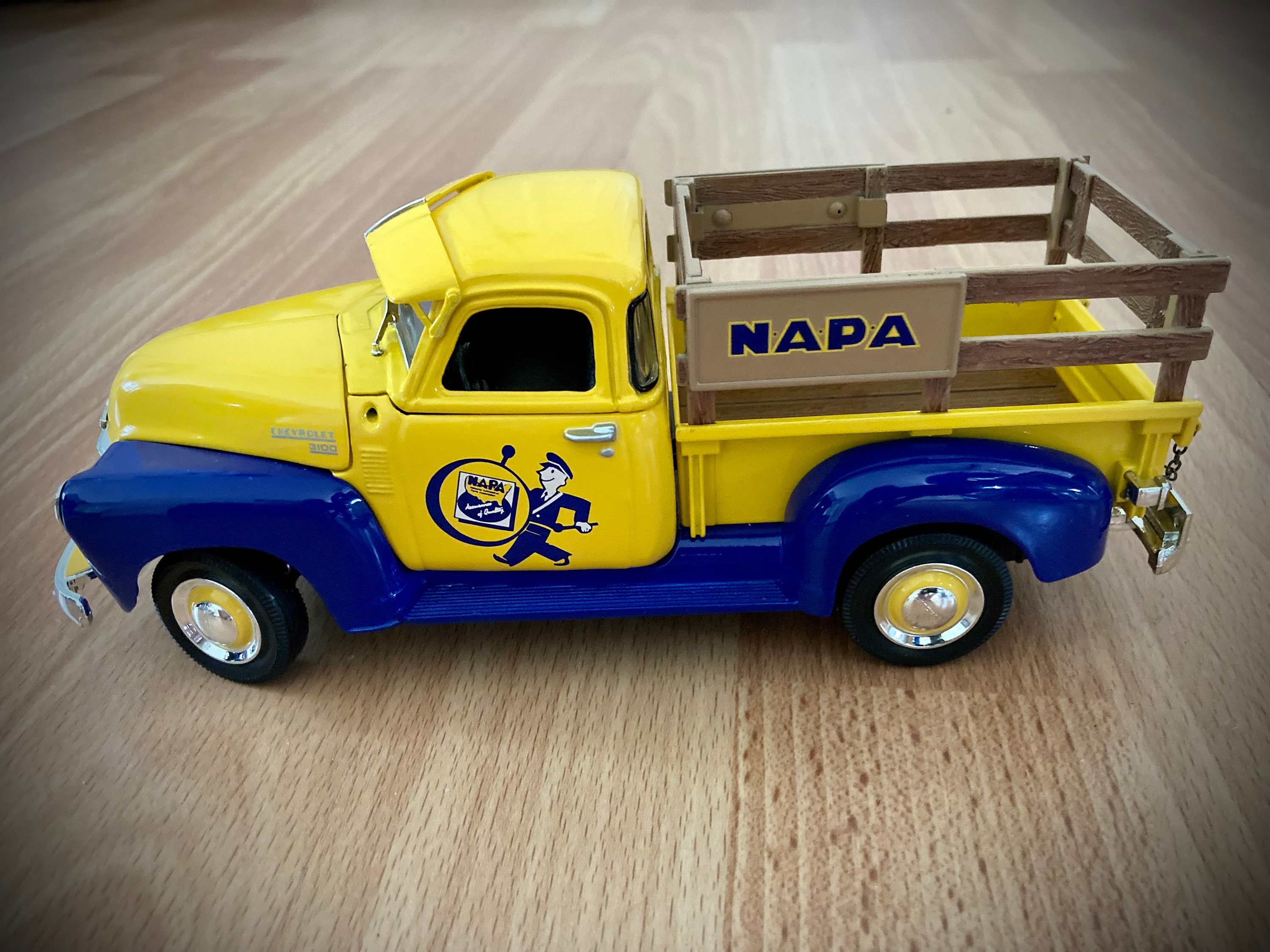 1/25th ERTL 1950 Chevy Pickup Truck in NAPA Auto Parts Colors - Etsy