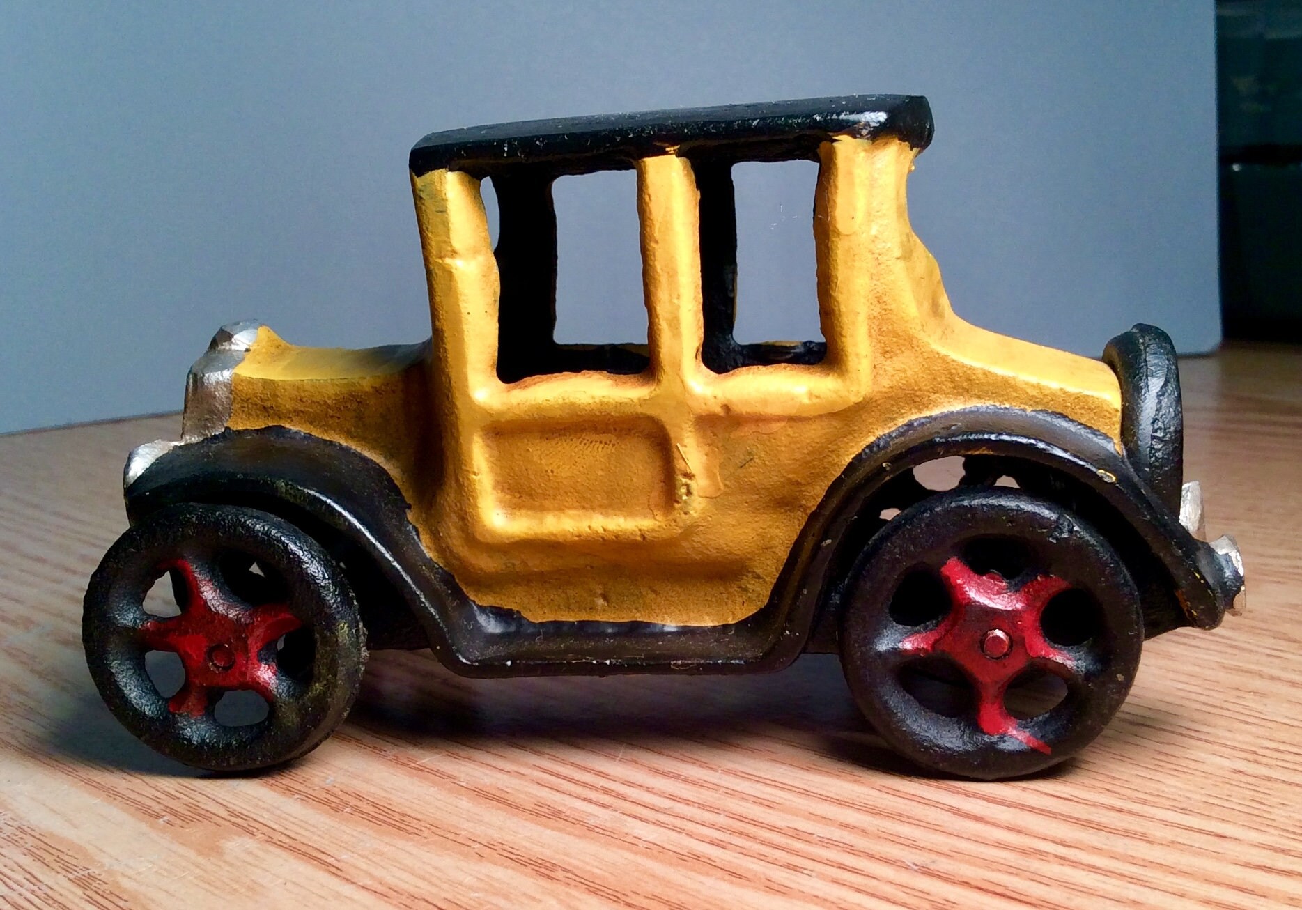 Vintage Cast Iron Toy Car Ford Model A / T Coupe / Sedan 4.5 X 3 X 2.25 ...