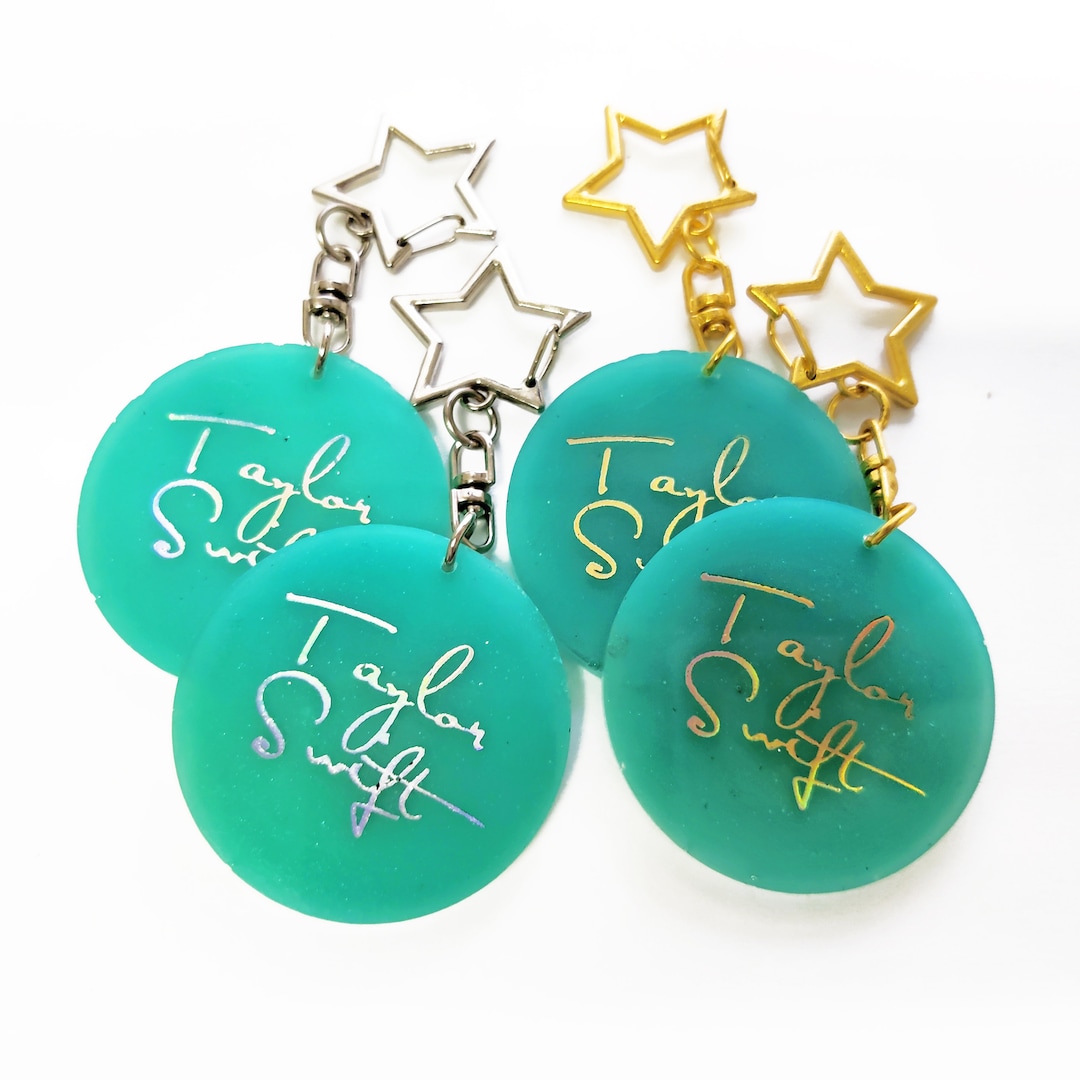 Taylor Swift Debut Album Keychain - Etsy