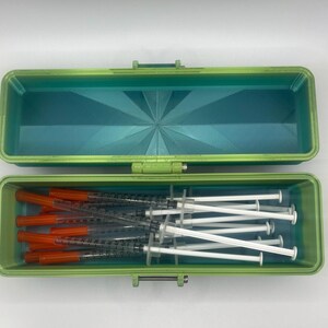 Prefilled Syringe Container - Holds up to 20 1ml Filled Syringes ...