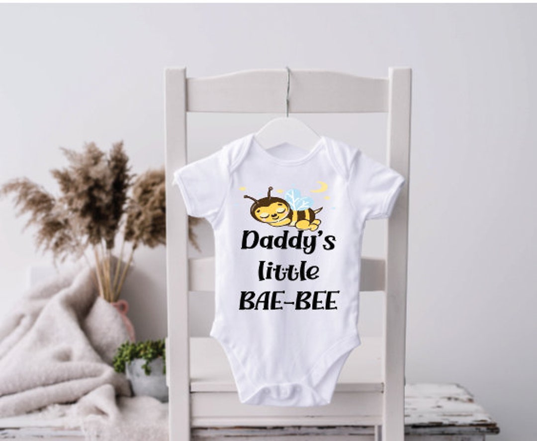 Daddy's Little Bae-bee Onesie. New Baby. Baby Clothes. Body Suit ...