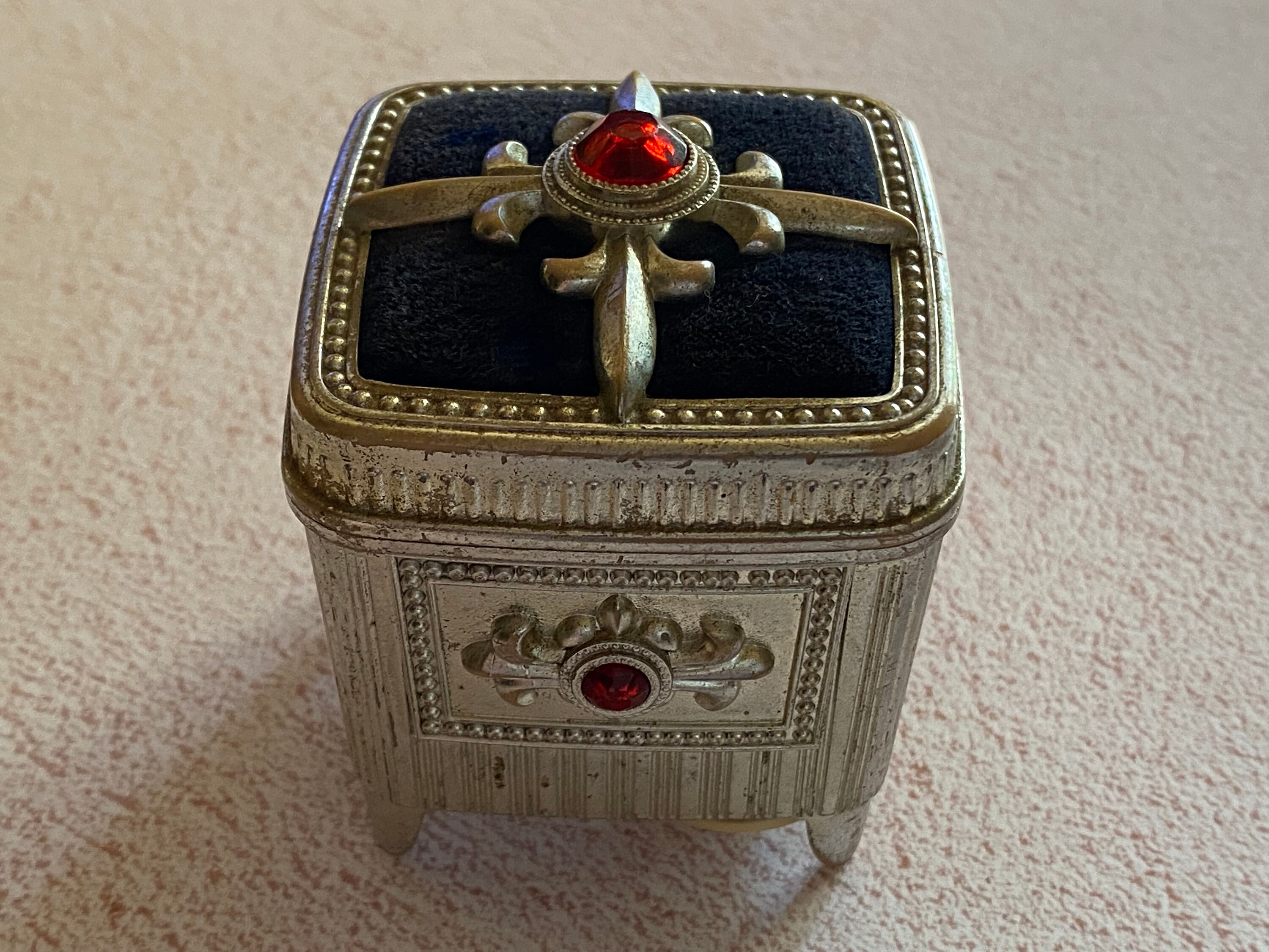 Japanese Music Box Jewelry - Etsy
