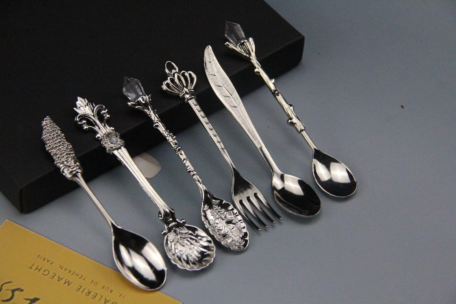 Vintage Carved Coffee Spoons Set Zinc Alloy Retro Tea & Dessert Spoons ...