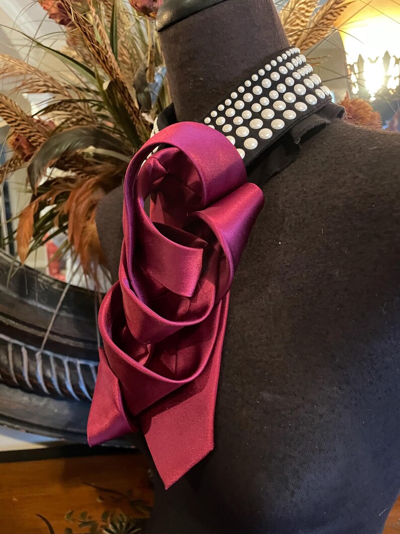 Adams Apple Ascot Custom Tiewear Exclusive Stunning Daring Unique ...