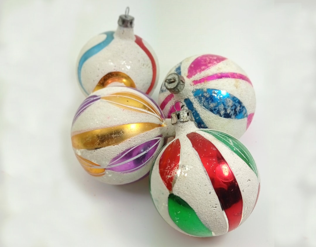 Lot 4 Old Glass Christmas Balls for Vintage Retro Decoration From ...