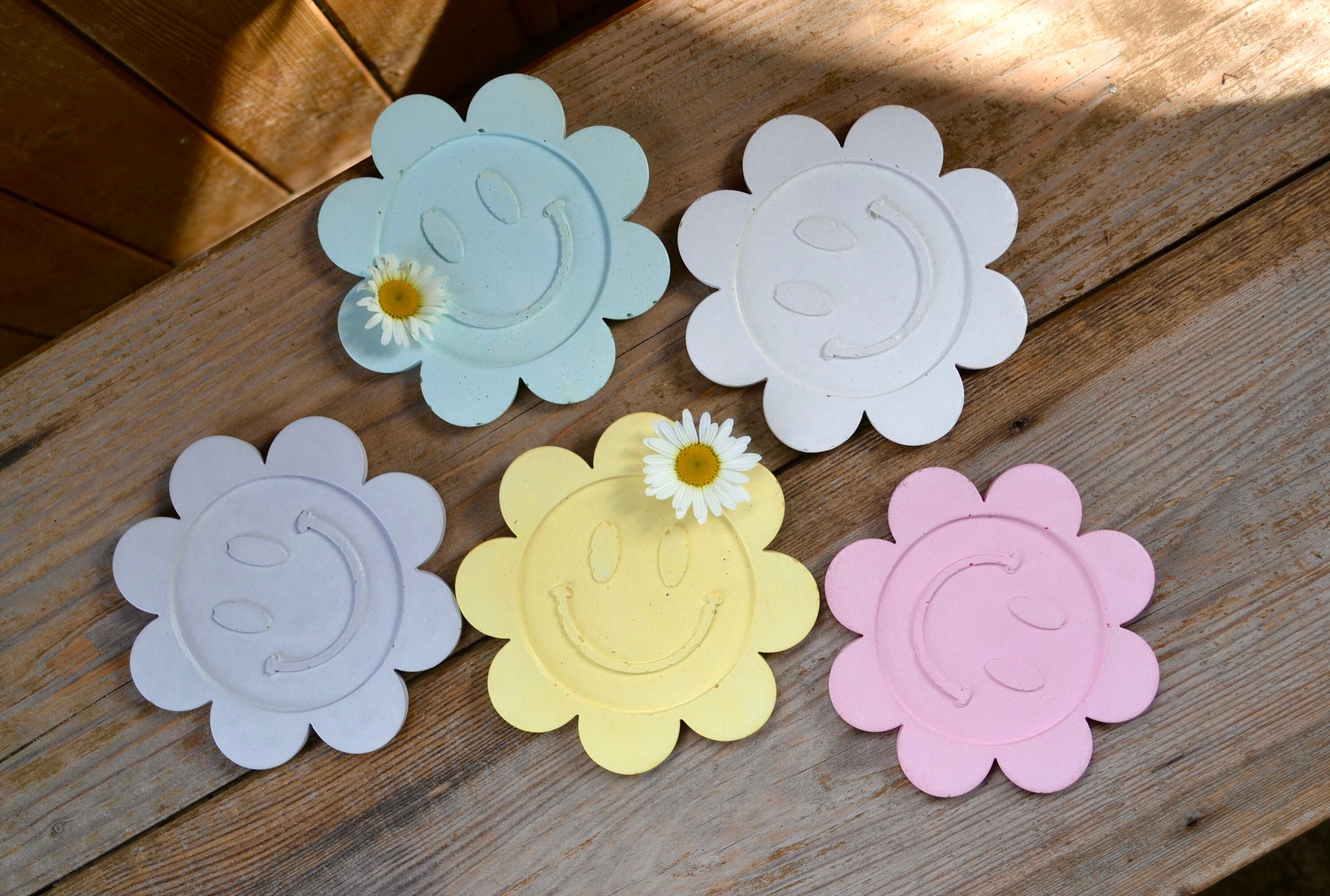 Smiley Face Emoji Coaster, Happy Face Trinket Tray, Cheerful Home Decor ...