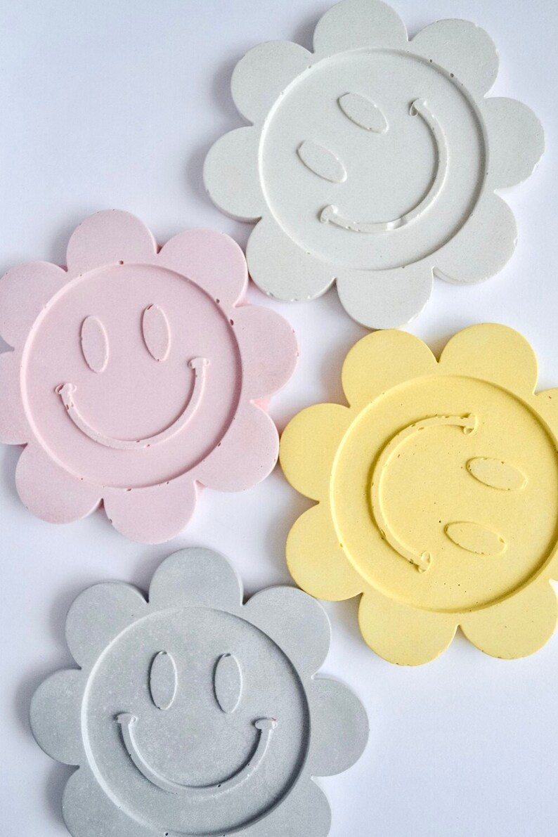 Smiley Face Emoji Coaster, Happy Face Trinket Tray, Cheerful Home Decor ...