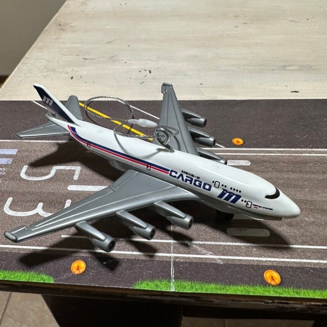 MBX Cargo Jumbo Jet 4.5 Airplane Christmas Tree Ornament - Etsy