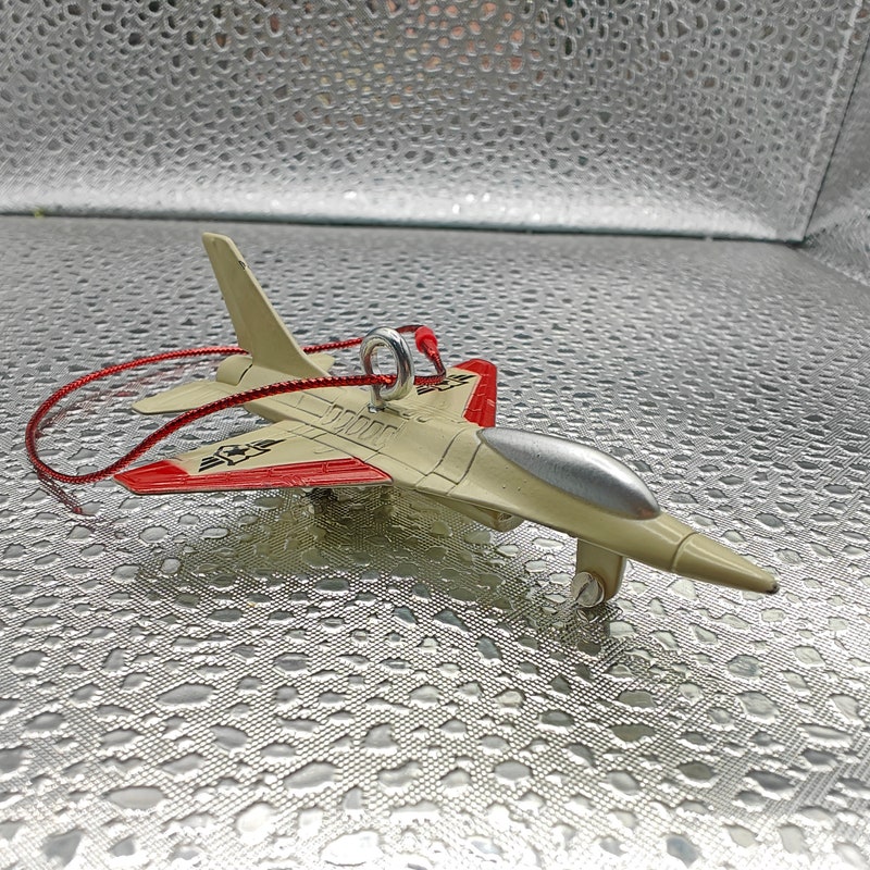 F 16 - Etsy