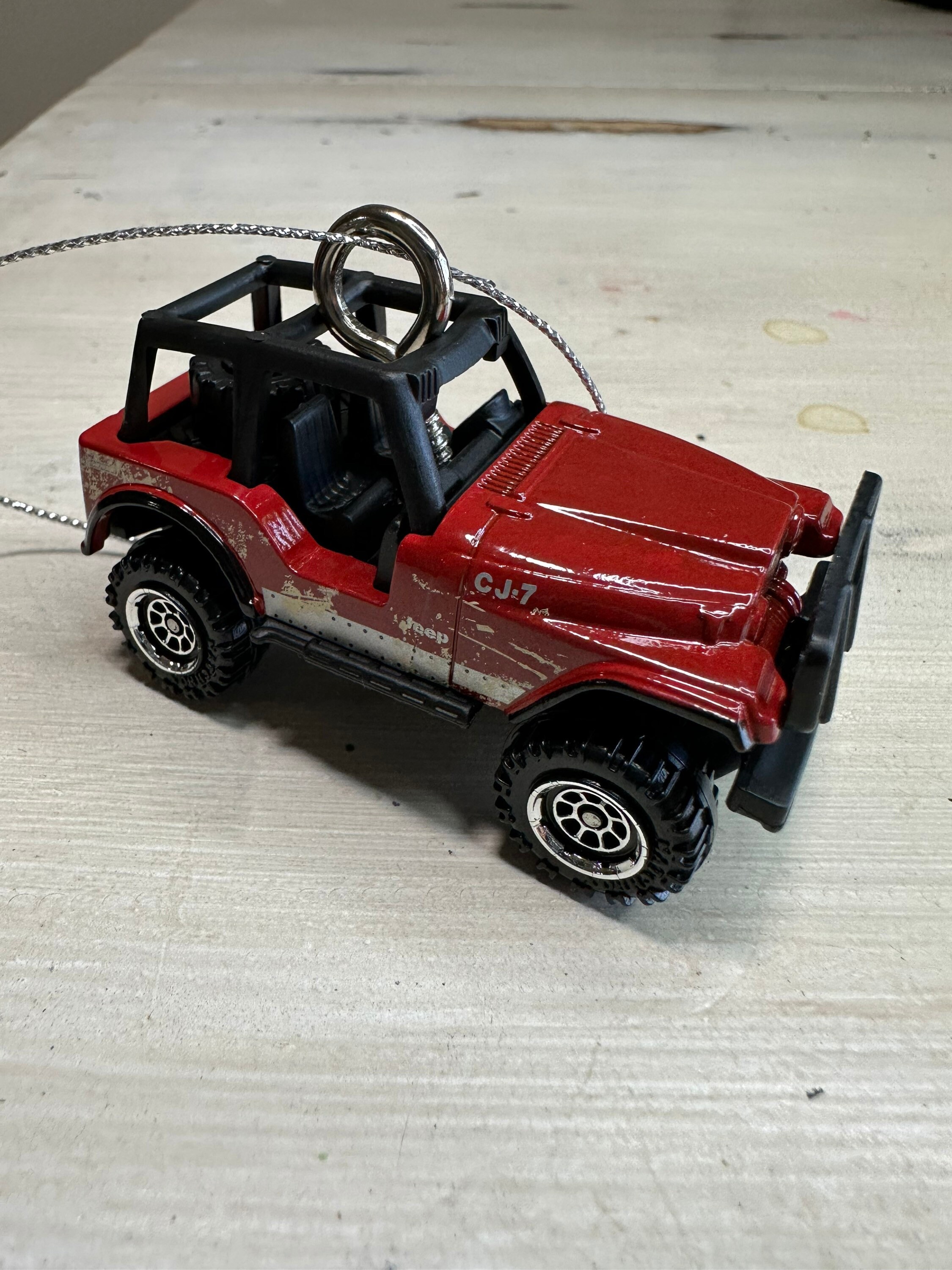 Matchbox Top Gun Maverick 1983 Jeep Wrangler CJ-7 RED - Etsy