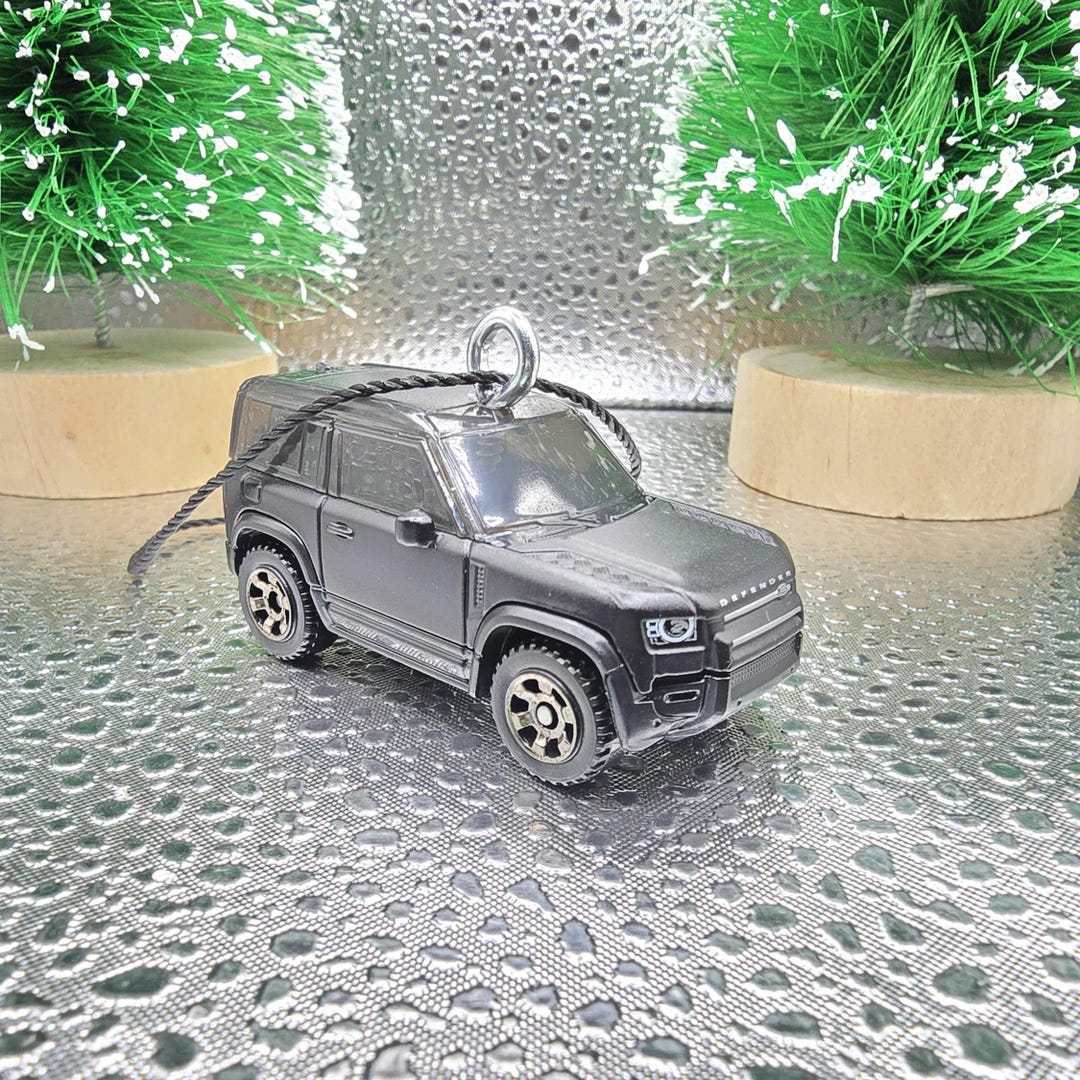 Matchbox 2020 Land Rover Defender 90 Matte Black Christmas Tree ...
