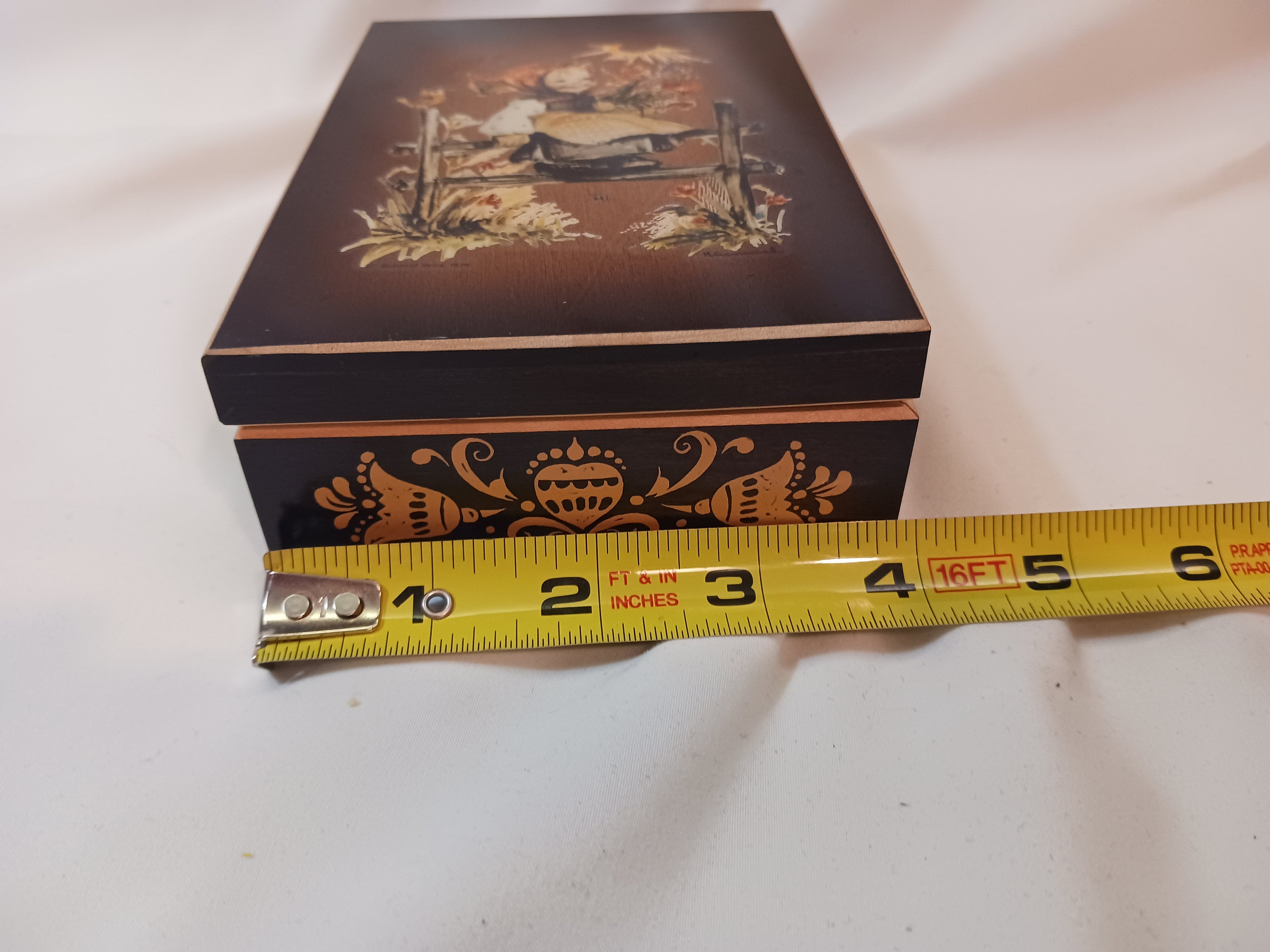 Sister Berta Hummel Hinged Wooden Music And/or Jewelry Box, Plays Rose ...