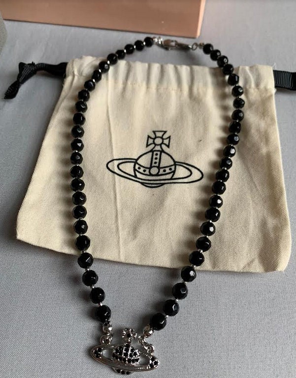 Vivienne westwood silver pearl choker store