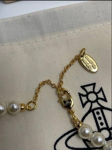 Vivienne Westwood Gold Lucrece Pearl Pin Necklace - Etsy Vivienne Westwood Gold Lucrece Pearl Pin Necklace - Etsy