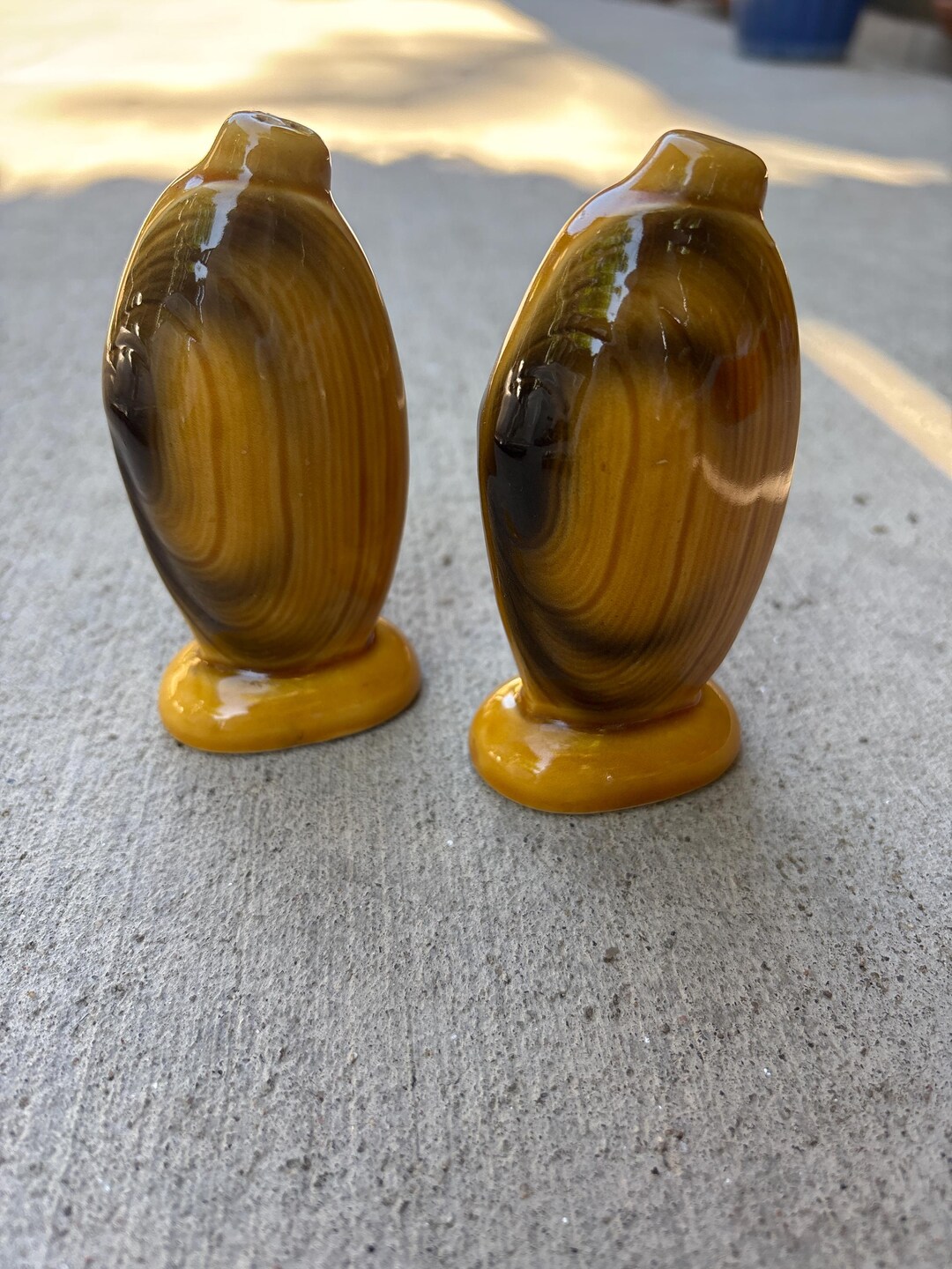 Razor Clam Salt and Pepper Shakers - Etsy