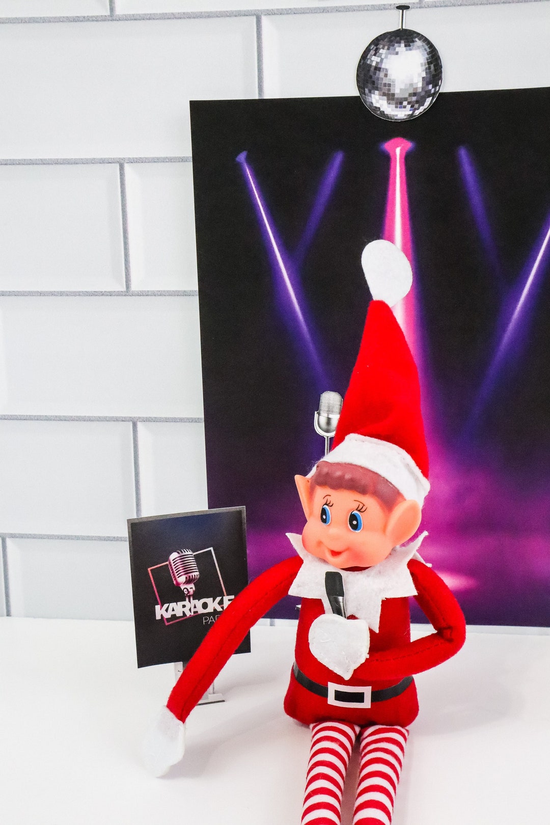 Christmas Elf Singing Singer Karaoke Scene | Elf Props | Elf Scene ...