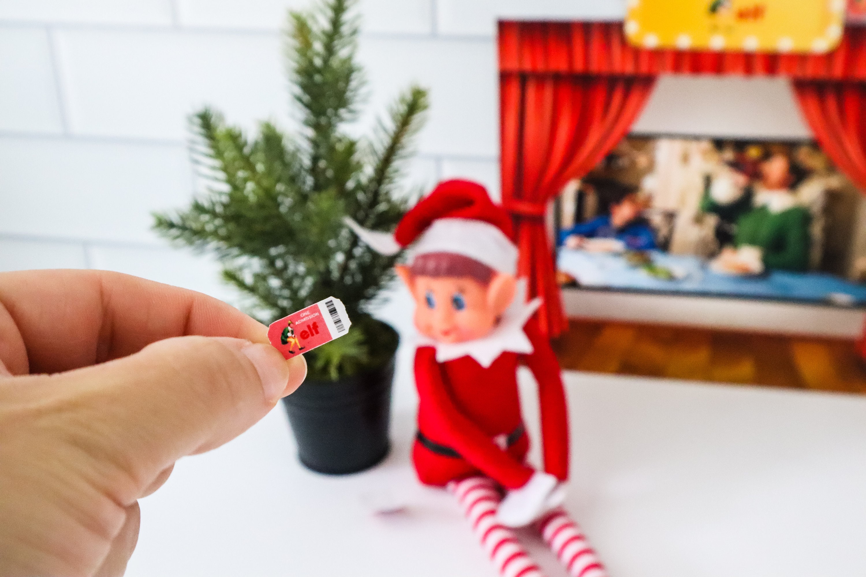 Christmas Elf Movie Theatre Scene | Elf Props | Elf Scene Printable - Etsy